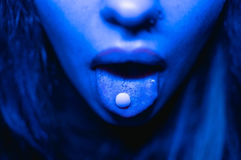 What Are The Mental and Physical Effects of MDMA (Ecstasy?